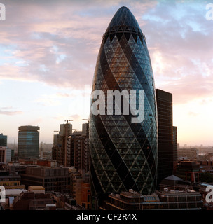 Gherkin building at dusk Stock Photo - Alamy