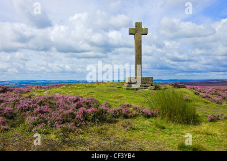 Ana Cross on Spaunton Moor, Rosedale, The North Yorkshire Moors ...