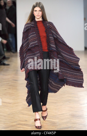 Pringle of Scotland London Ready to Wear Autumn Winter 2011 2012 Stock ...