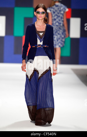 Milly New York Ready to WearSpringSummer 2012 Stock Photo - Alamy