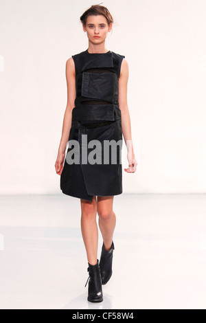 Nicholas Andreas Taralis Paris Ready to Wear Spring Summer 2012 Stock ...