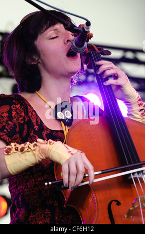 Helen Gillet and friends playing at Voodoo Festival 2010 in New Orleans ...