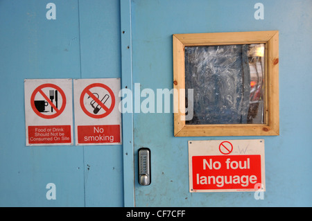 Building site foul language sign "no foul language" swearing polite ...