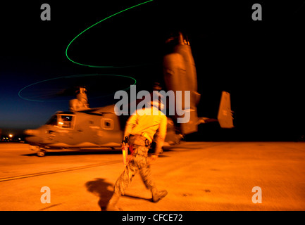 CV-22 Osprey Flight Engineers SSgt. Eric Wiggins from the 8th Special ...