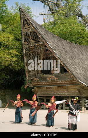 Batak women, Batak culture, Samosir island, Lake Toba, Batak region ...