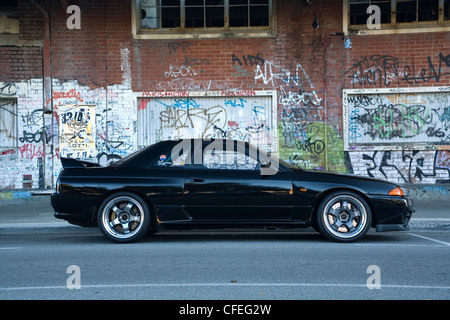 Modified and customised Nissan Skyline GT-R GTR R33 Godzilla Japanese ...