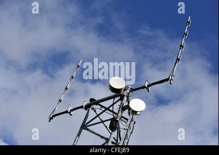 Telecommunications mast. Disused slate quarry, Applethwaite Common ...