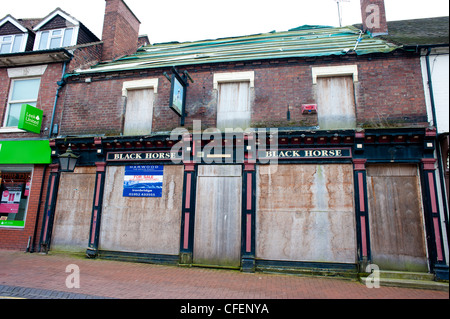 Derelict Black Horse pub, Oakengates, Shropshire, UK Stock Photo - Alamy