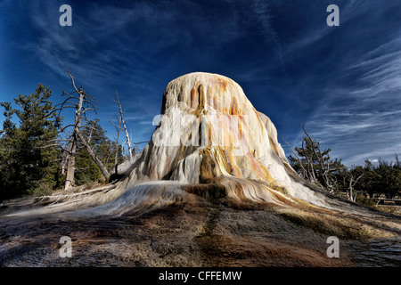 Orange Spring Mound in Mammoth Hot Spring Terraces, Yellowstone ...