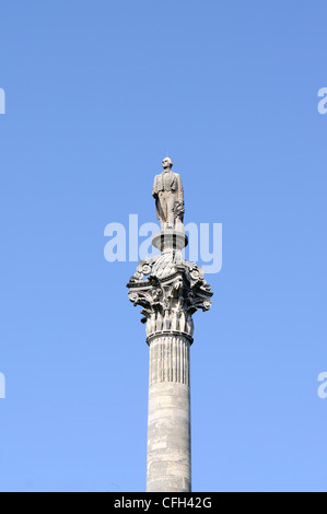 Statue of Henry Clay on top of a column in the Lexington Cemetery in ...