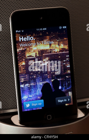 Hello. Welcome to Twitter. Sign up. Sign in Stock Photo - Alamy