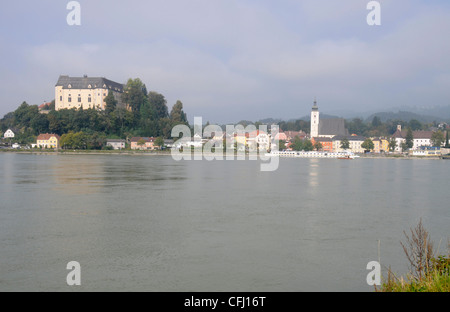 Grein: castle Schloss Greinburg, river Donau (Danube), church, from ...