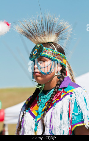 Blackfoot young man in traditional regalia, Siksika Nation Pow-wow ...