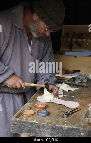 Craftsman interpreter in Colonial Williamsburg cabinetmaker shop ...