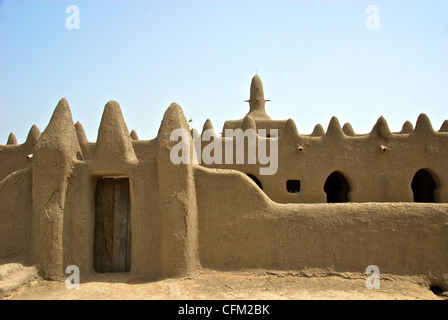 Traditional adobe house in Djenne (Djenné), Mali, Africa Stock Photo ...