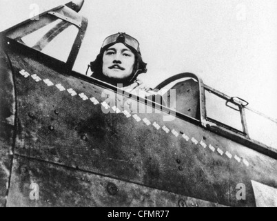 ROBERT STANFORD TUCK (1916-1987) Highly decorated English RAF fighter ...