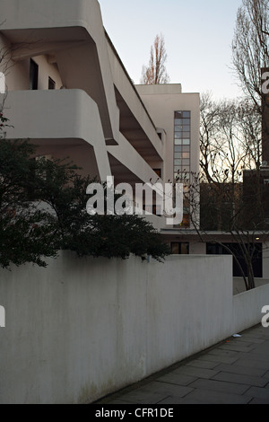 Isokon Flats, Lawn Road, Belsize Park, 1933 -34. Front elevation before ...