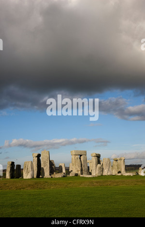Rain clouds over Stonehenge in Wiltshire Stock Photo - Alamy