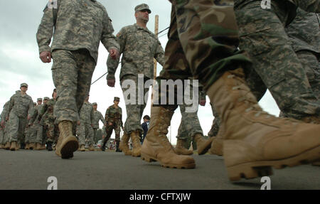 Soldiers with the 104th Division Timberwolves - Nightfighters march off ...