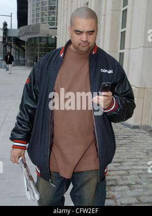 Christopher Lorenzo, aka "Chris Gotti" exits Brooklyn Federal Court as ...