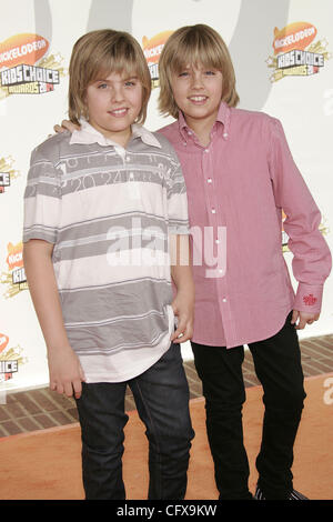 DYLAN SPROUSE & COLE SPROUSE NICKELODEON'S 20TH KIDS CHOICE AWARDS UCLA ...