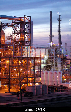 May 02, 2007 - Lima, OH, USA - The Lima Refinery Facility owned by ...