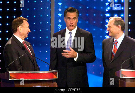 Republican presidential candidate former Massachusetts Gov. Bill Weld ...