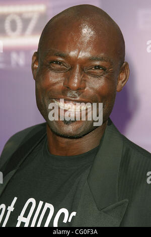 © 2007 Jerome Ware/Zuma Press JEAN LOUISA KELLY and JENNIFER GARNER ...