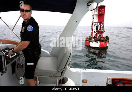 July 5, 2007, Oceanside, California, USA Just before 9:00 a.m. at the ...