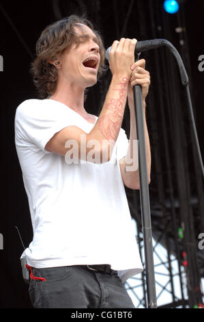 Aug 04, 2007 - Baltimore, MD, USA - Singer / Guitarist JON FRATELLI ...
