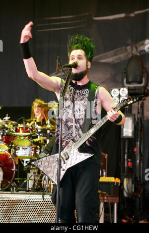 Static X performing at PNC Bank Arts Center during Ozzfest 2007 on ...