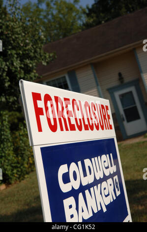 Suburban Atlanta GA home in foreclosure sale. ©Robin Nelson Stock Photo ...