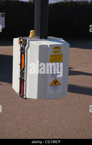 California's National guard demos The VACIS® 3 portable X-RAY machine ...