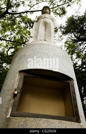 The statue honoring Mexican American servicemen on the grounds of the ...