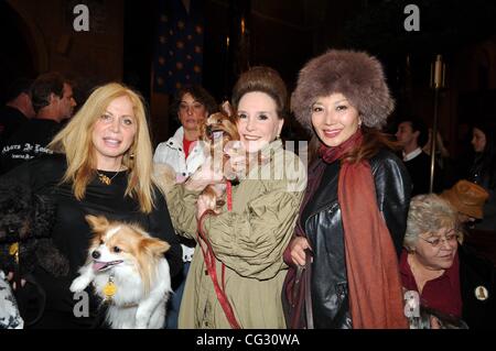 Liz Derringer, Cindy Adams Cindy Adams hosts New York City's annual ...