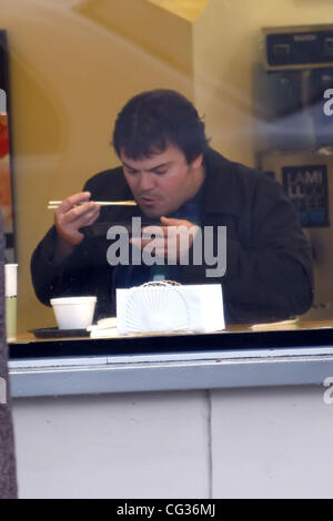 Jack Black eating Japanese food in Beverly Hills Los Angeles ...