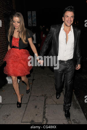 Peter Andre and his new girlfriend Elen Rivas leave Shoreditch House at ...