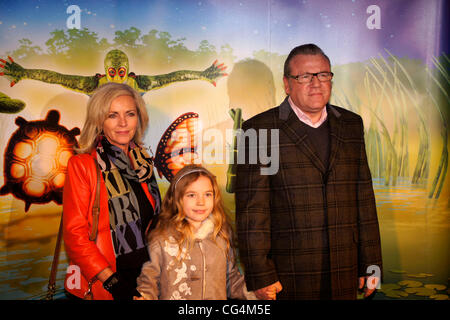Ray Winstone with his wife Elaine Winstone, and daughter Lois Winstone ...