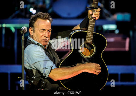 Aug. 24, 2012 - Toronto, Ontario, Canada - American singer-songwriter ...