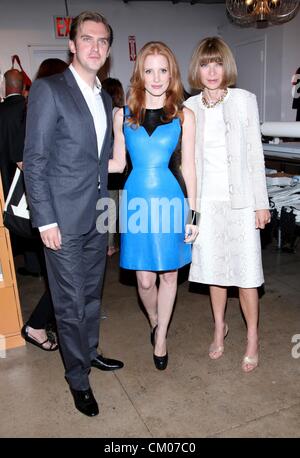 Jessica Chastain and Anna Wintour Fashion's Night Out 2012 – Jeffrey ...