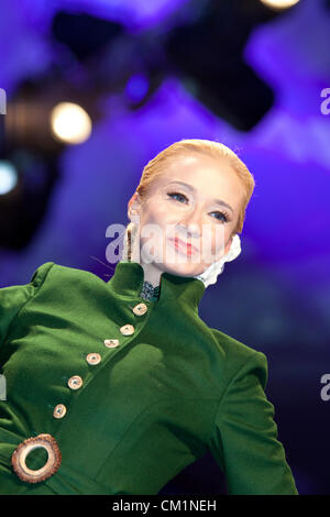 Star guest Karina Sarkissova presents traditional fashion at the ...