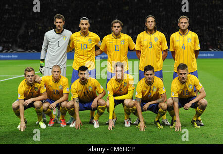 Sweden goalkeeper Andreas Isaksson Stock Photo - Alamy