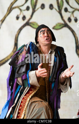 Graham Christopher playing Theseus in 'The Lovers' Dreame' by William ...