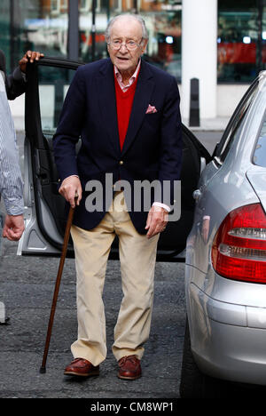 David Jacobs CBE British actor and broadcaster seen arriving at the BBC ...