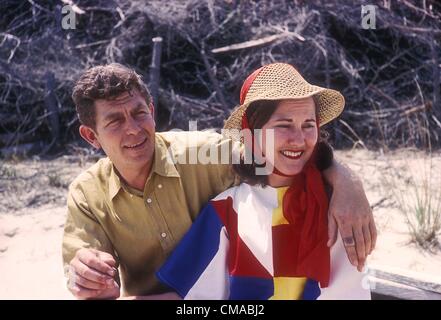 Apr. 19, 2006 - ANDY GRIFFITH WITH HIS WIFE BARBARA EDWARDS 1963. JACK ...