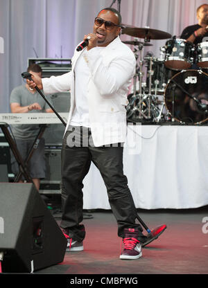 July 12, 2012 - Philadelphia, Pennsylvania, U.S - R&B singer, AVANT ...