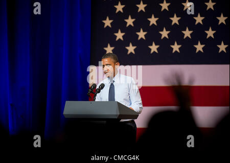 US President Barack Obama makes his way to the podium to deliver ...
