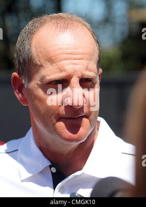 Iowa defensive coordinator Phil Parker stands on the field before an ...
