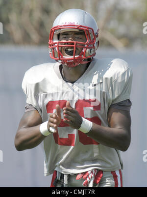Aug. 18, 2012 - Albuquerque, NM, U.S. - Isotopes Ivan DeJesus makes the ...