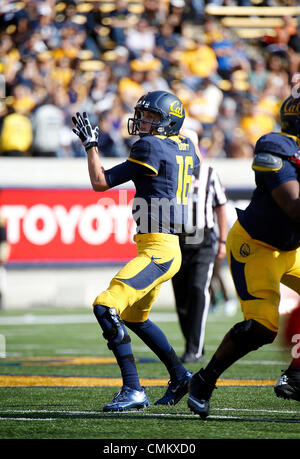 A look at at California Golden Bears stadium before the football game ...